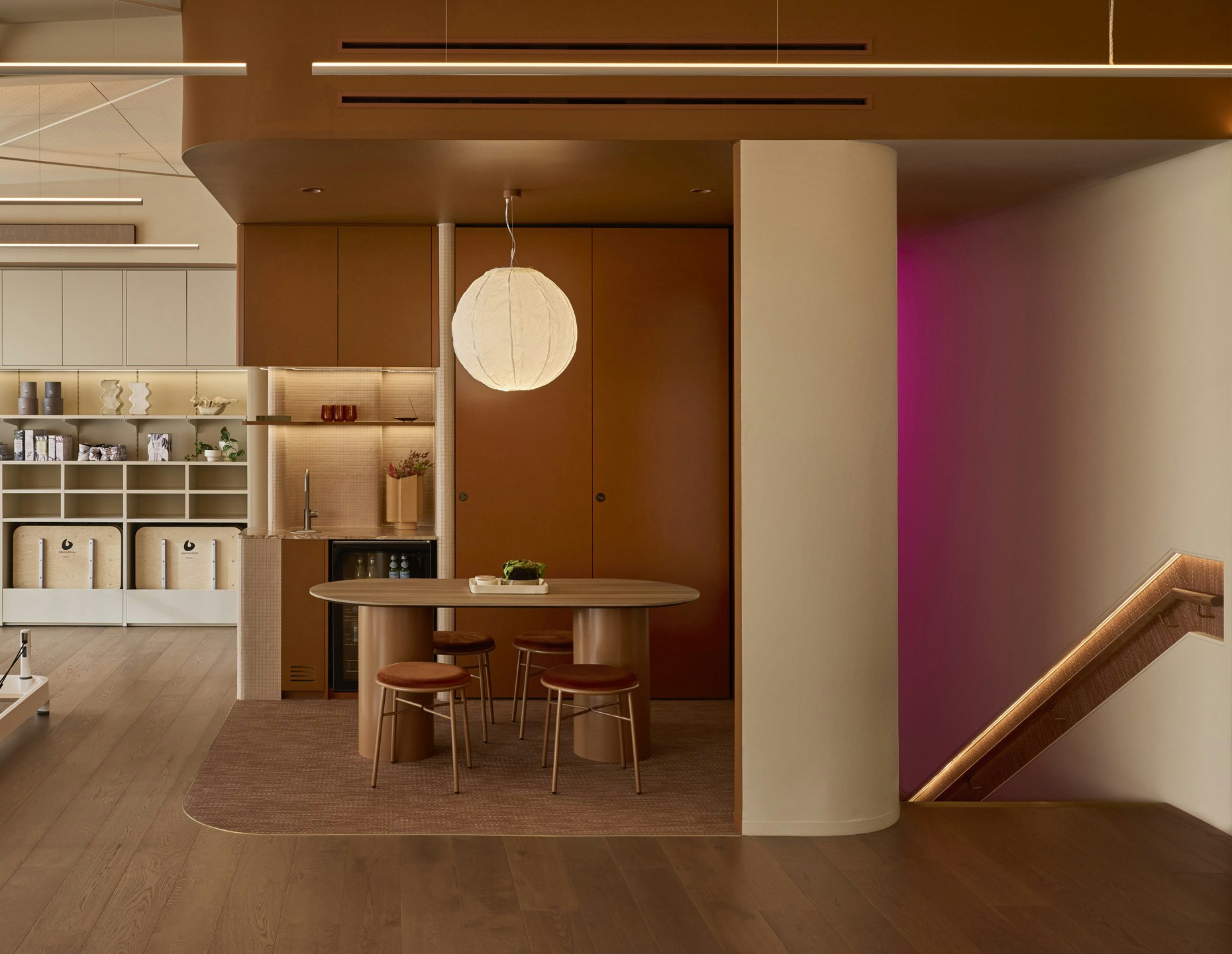 Lighting Design That's an Exercise in Alignment & Flexibility