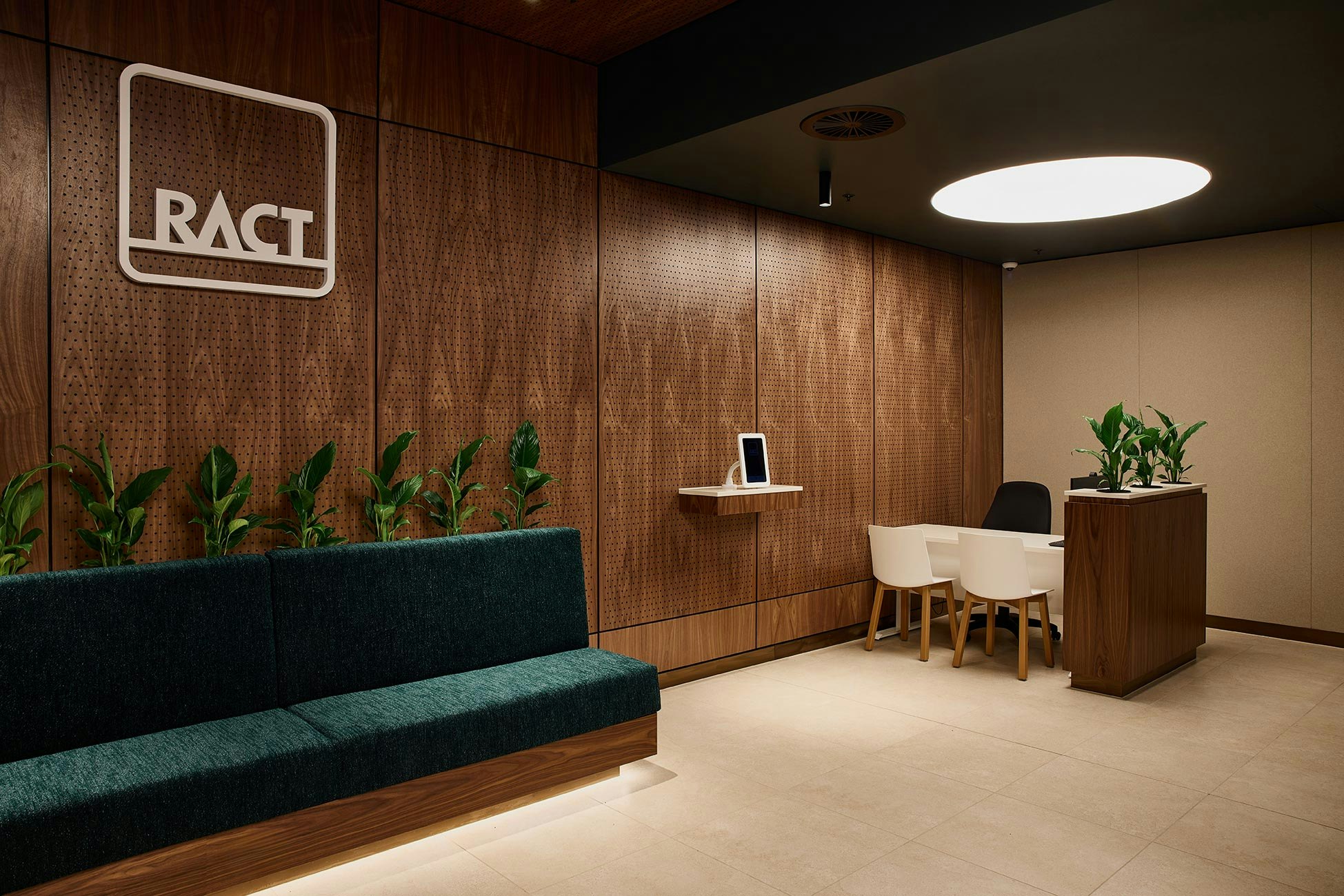 An Andro And Symphony Lighting Road Show For RACT Eastlands